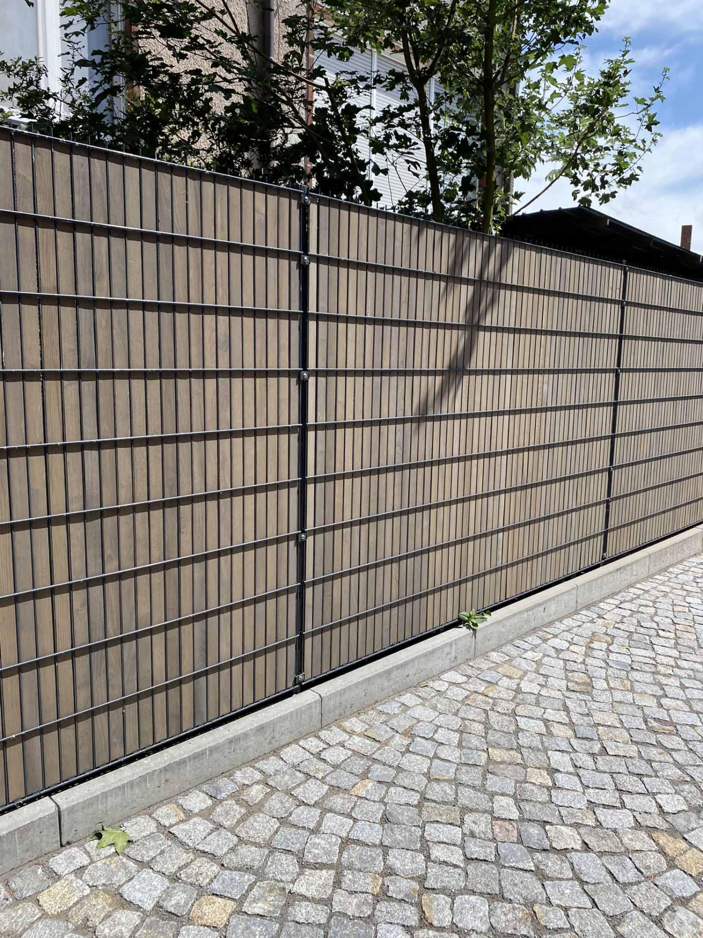 Accoya® Sichtschutz aus Holz Typ vergraut für Doppelstabmatten 630 ...